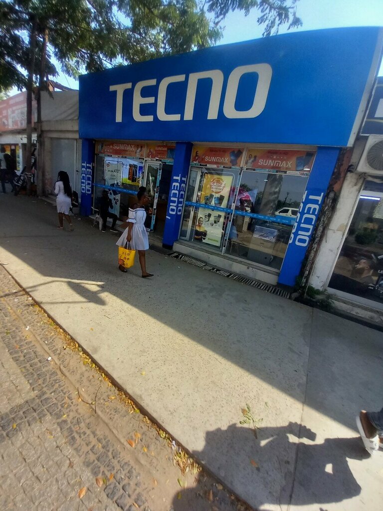 Cep telefonu ve aksesuarları satış mağazaları Tecno, Loanda, foto