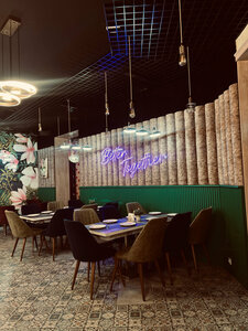 Cake Bumer (Toʻlepbergen Qayipbergenov koʻchasi No:54), restoran  Nukus'tan