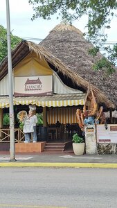 La Cada del Chocolate (provincia de Matanzas, municipio de Cárdenas, Cárdenas, Varadero, Calle 1), kafe  Varadero'dan
