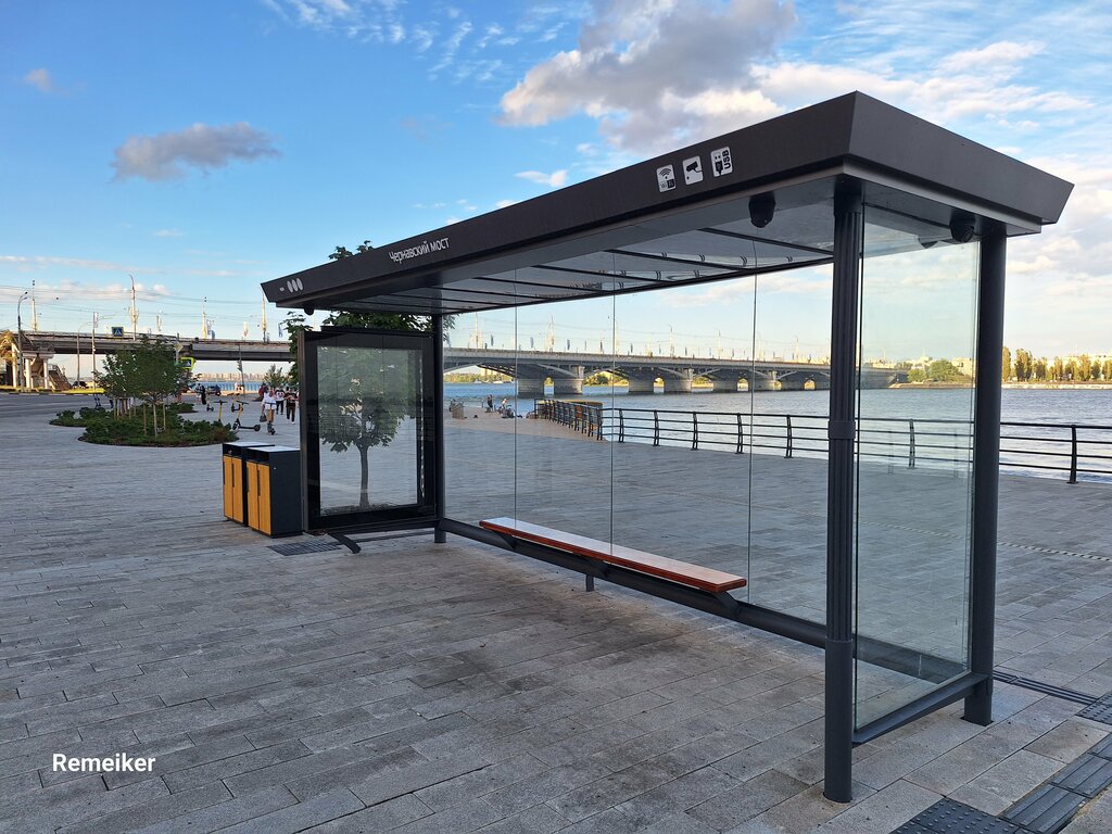 Toplu taşıma durağı Chernavskiy Bridge, Voronej, foto