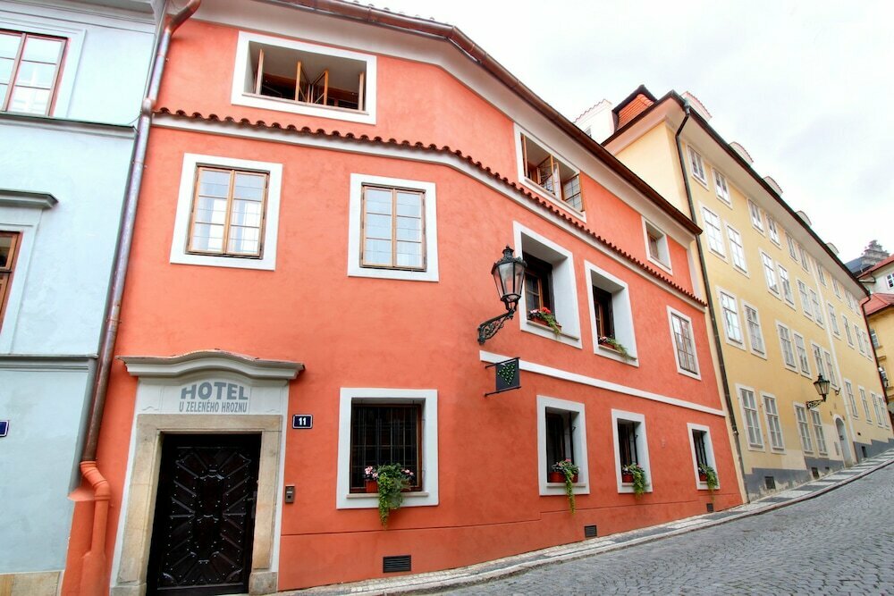 Otel Hotel At the Green Grape, Prag, foto
