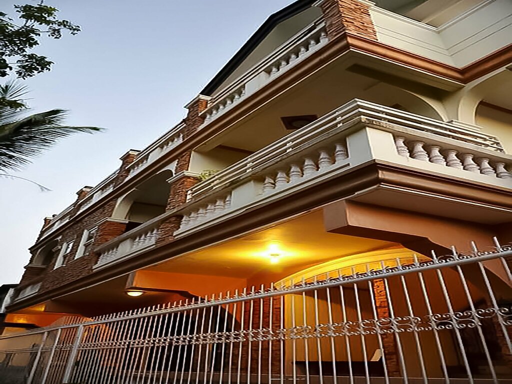 Otel Casa D' Estrella Apartelle Vaccinated Staff, , foto