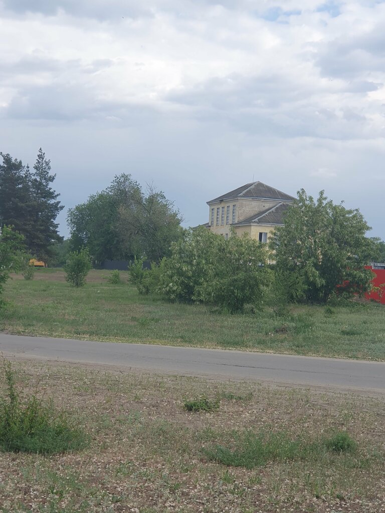 Ortaokul Дегтевская средняя общеобразовательная школа, Rostovskaya oblastı, foto