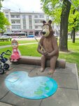 Маша и медведь (Gomiel, skvier imia A.A. Hramyki), turistik yerler  Gomel'den