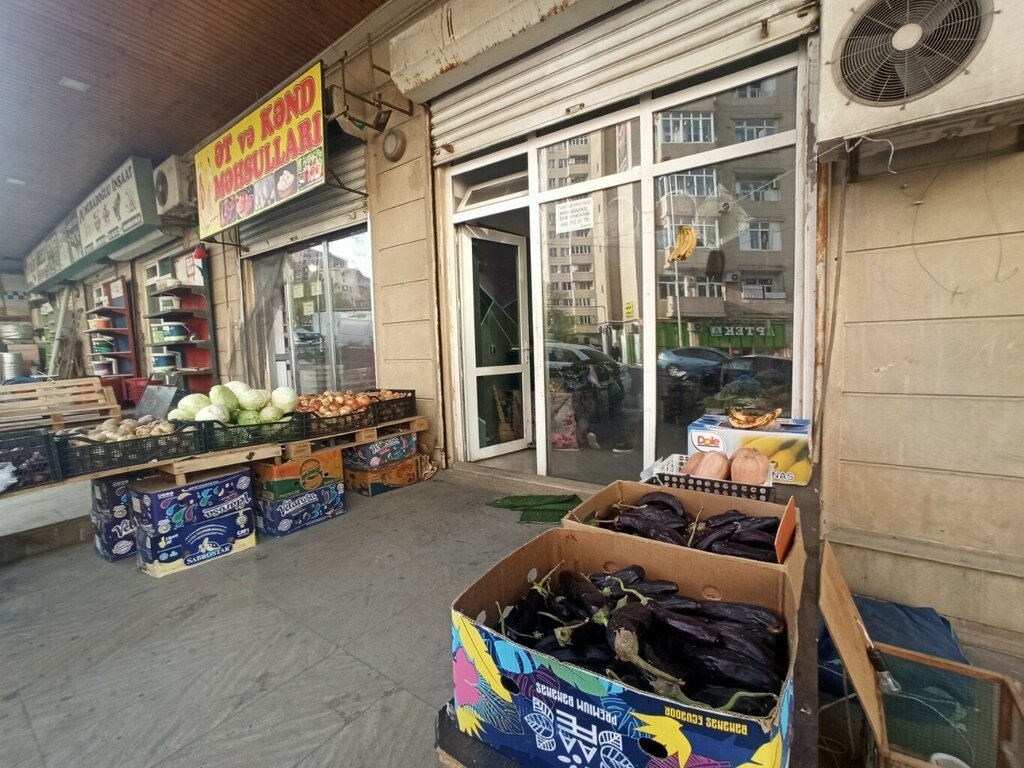 Toptan sebze ve meyve satışı Meyvə Tərəvəz, Bakü, foto