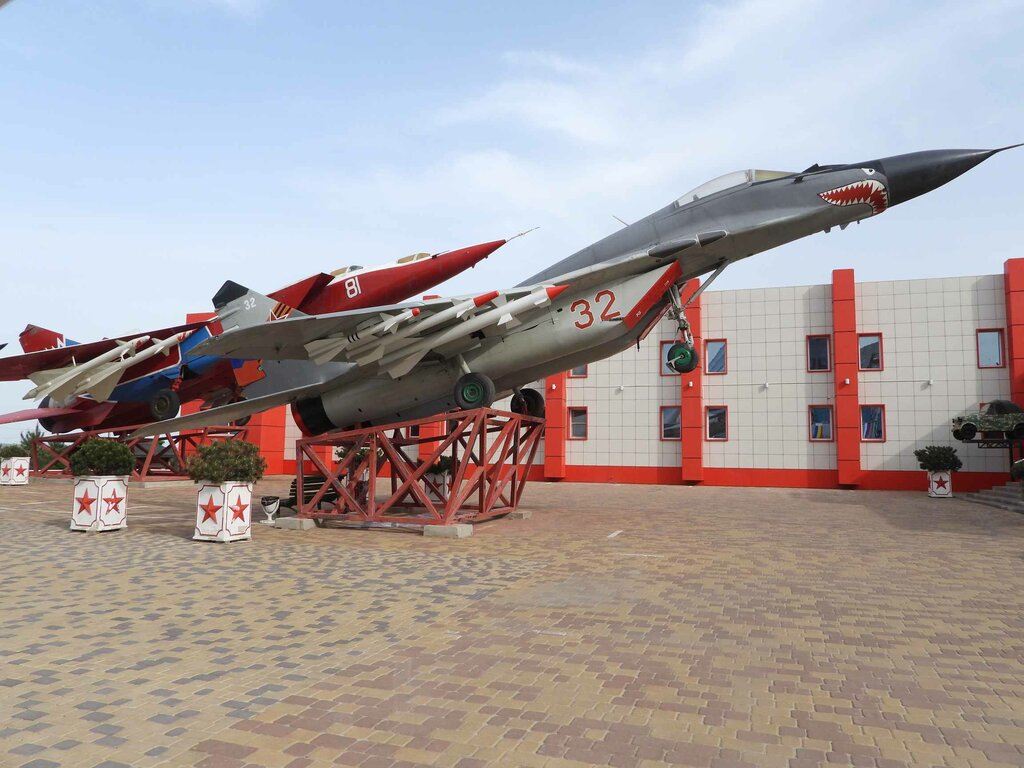 Teknoloji anıtı Самолёт МиГ-29, Kamensk‑Şahtinski, foto