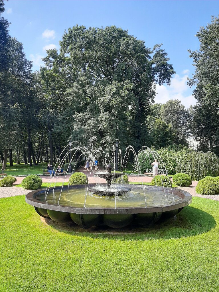 Çeşme Fountain, Yaroslavl, foto