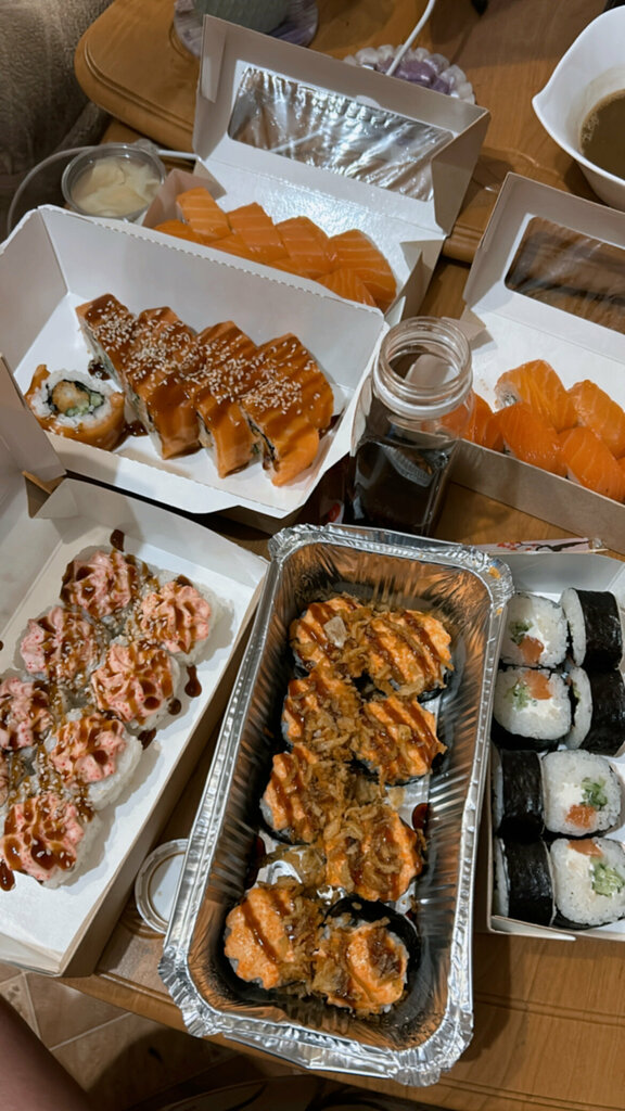 Hazır yemek teslim servisleri SushiHub, Novokuznetsk, foto