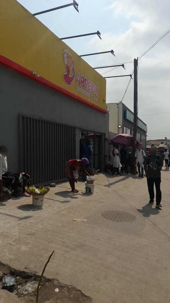 Süpermarket Arreiou, Loanda, foto