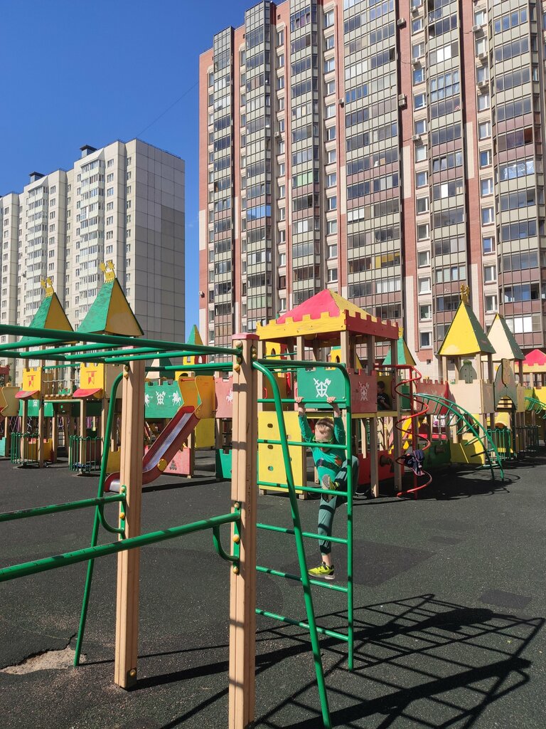 Oyun alanı Playground, Saint‑Petersburg, foto