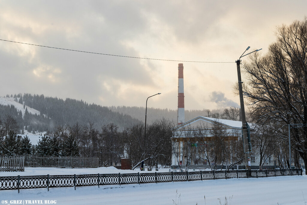 Kültür ocakları Simsky City Palace of Culture, Sim, foto
