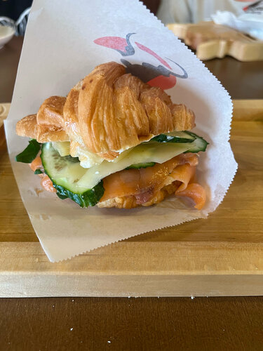 Fast food Luxburg, Jambıl eyaleti, foto