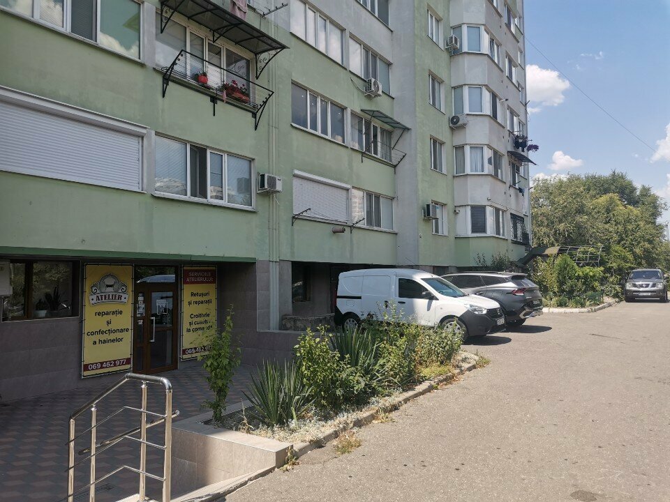 Kıyafet tamiri Atelier, Kişinev, foto