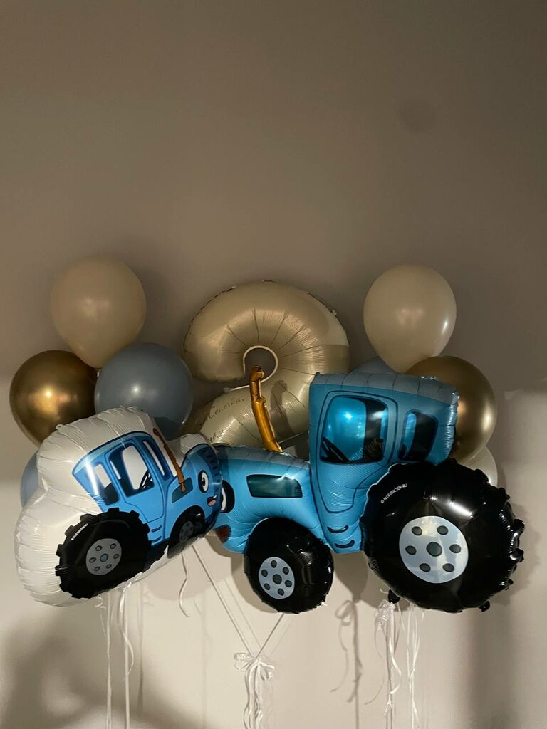 Kutlama ürünleri Red shar, Novosibirsk, foto