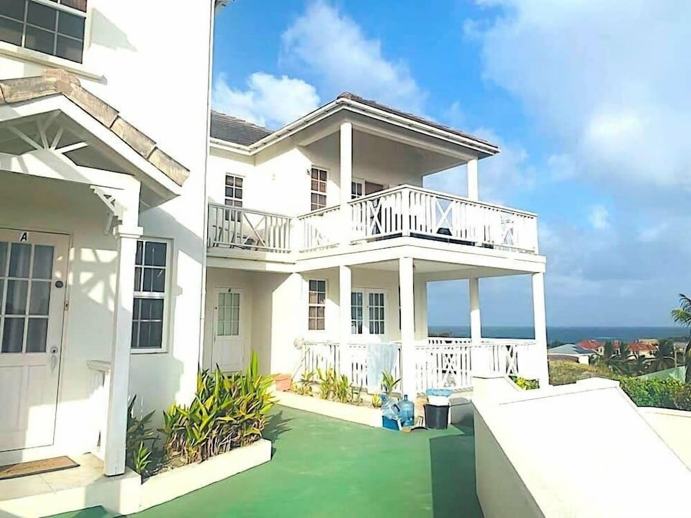 Otel Hilltop Apartments, Dünya, foto