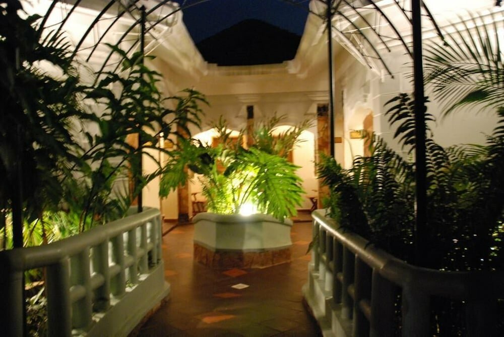 Otel Capitol Palace Hotel, Kampala, foto