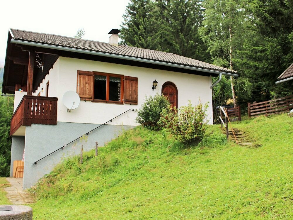 Otel Holiday Home in Arriach Near Lake Ossiach, Karintiya, foto
