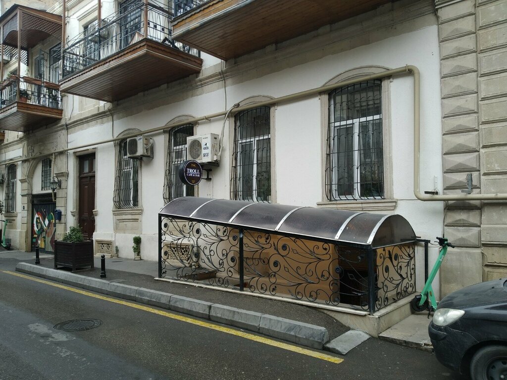 Bar Troll Cafe & Bar, Bakü, foto