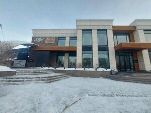 O'16 (Máńgilik El dańǵyly No:16), restoran  Astana'dan