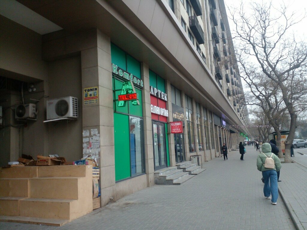 Eczaneler Komfort Aptek, Bakü, foto