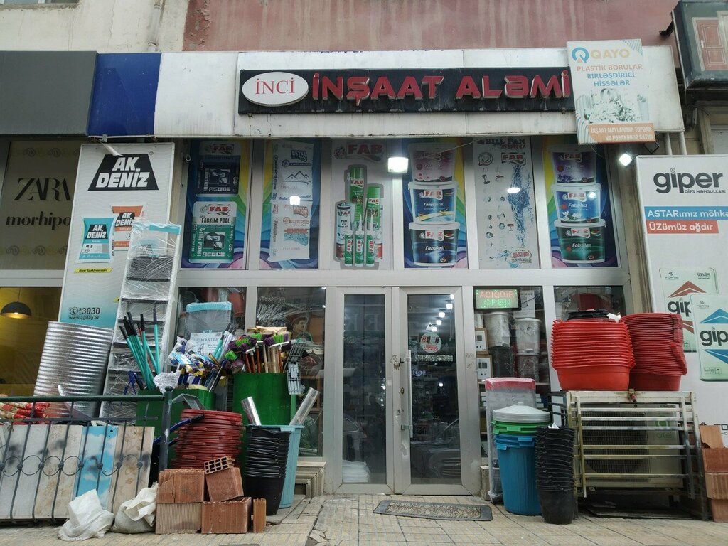 Yapı mağazası Inji, Bakü, foto