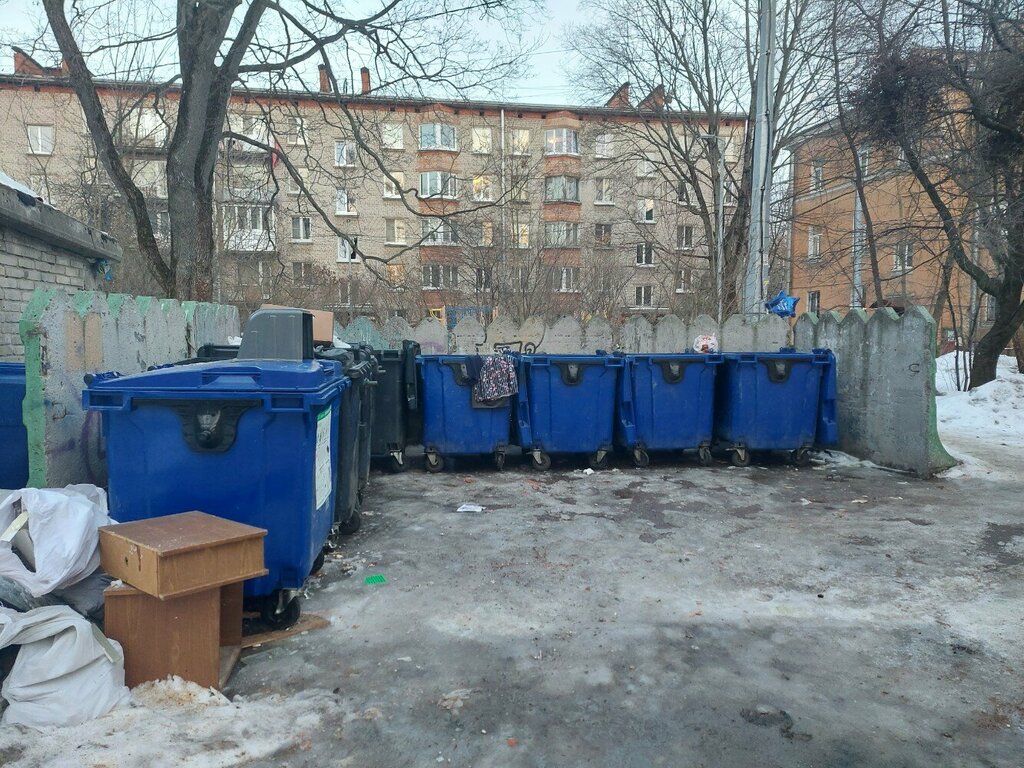 Ayrı çöp toplama noktası Контейнер для вторсырья, Saint‑Petersburg, foto