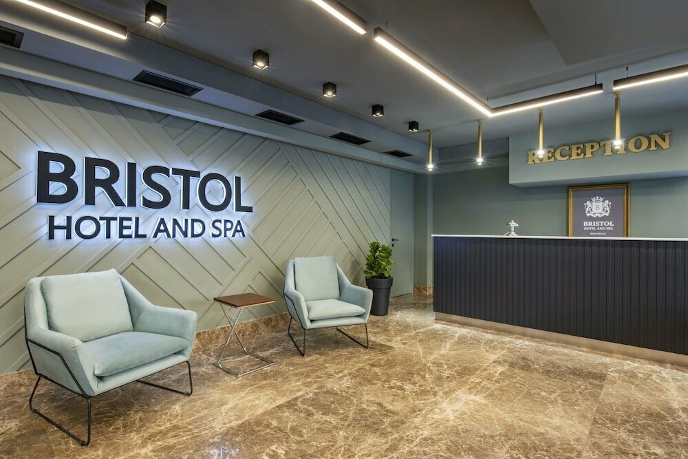 Otel Bristol Bakuriani, , foto