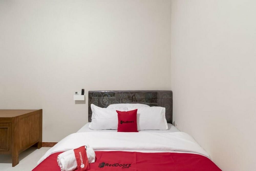 Otel RedDoorz near Babarsari 2, Dünya, foto