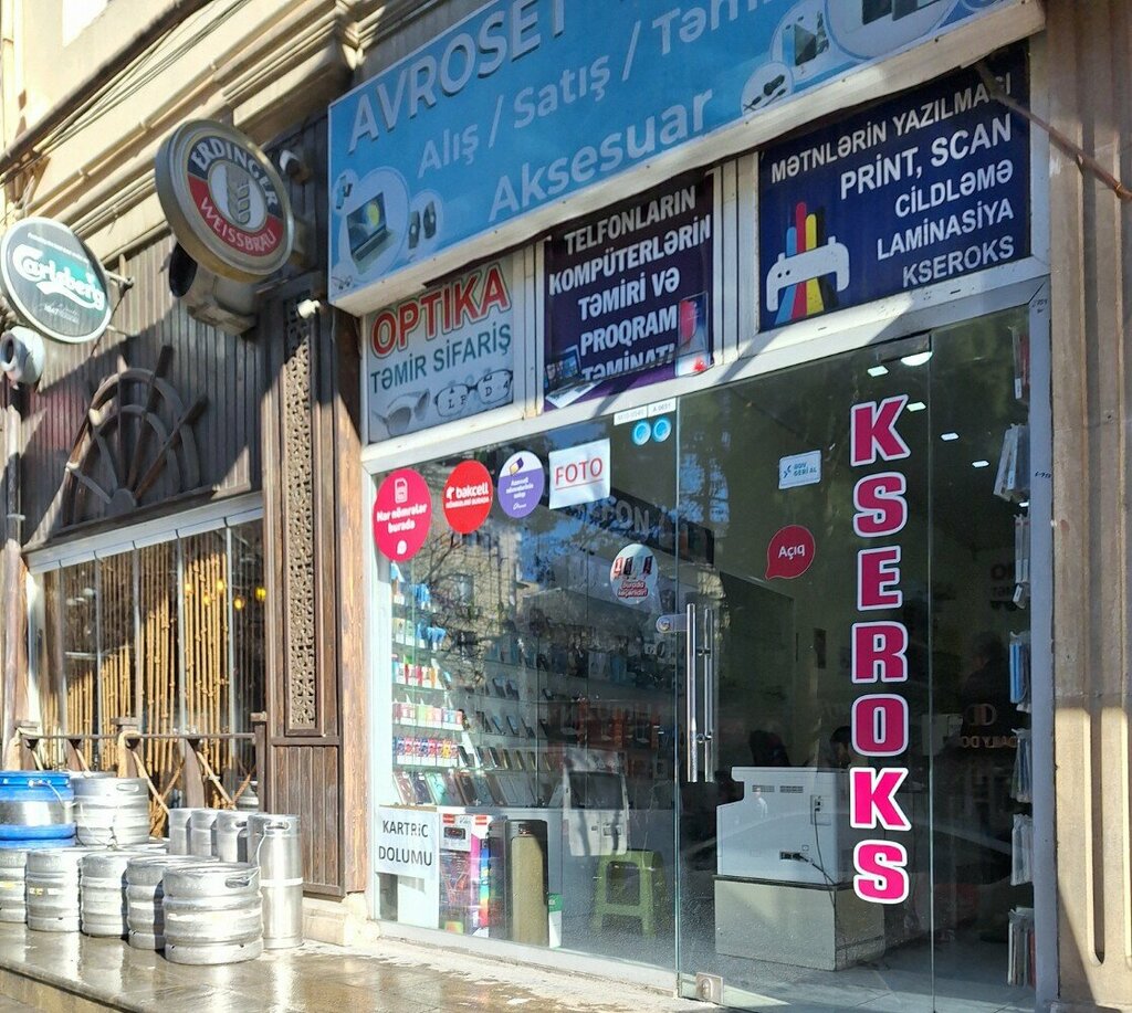 Cep telefonu ve aksesuarları satış mağazaları Avroset, Bakü, foto