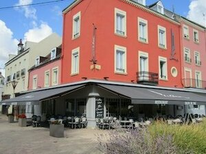 Le Creusot Hotel (Place Schneider No:11), otel  Le Creusot'dan