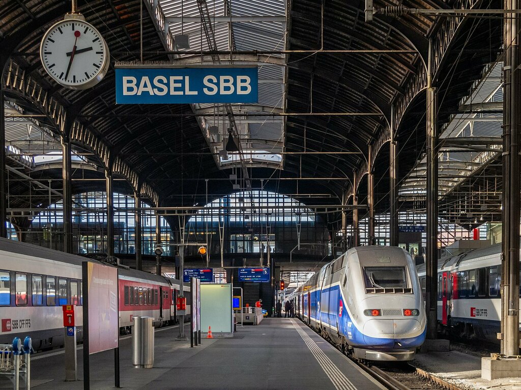 Tren istasyonu Basel SBB, Basel, foto