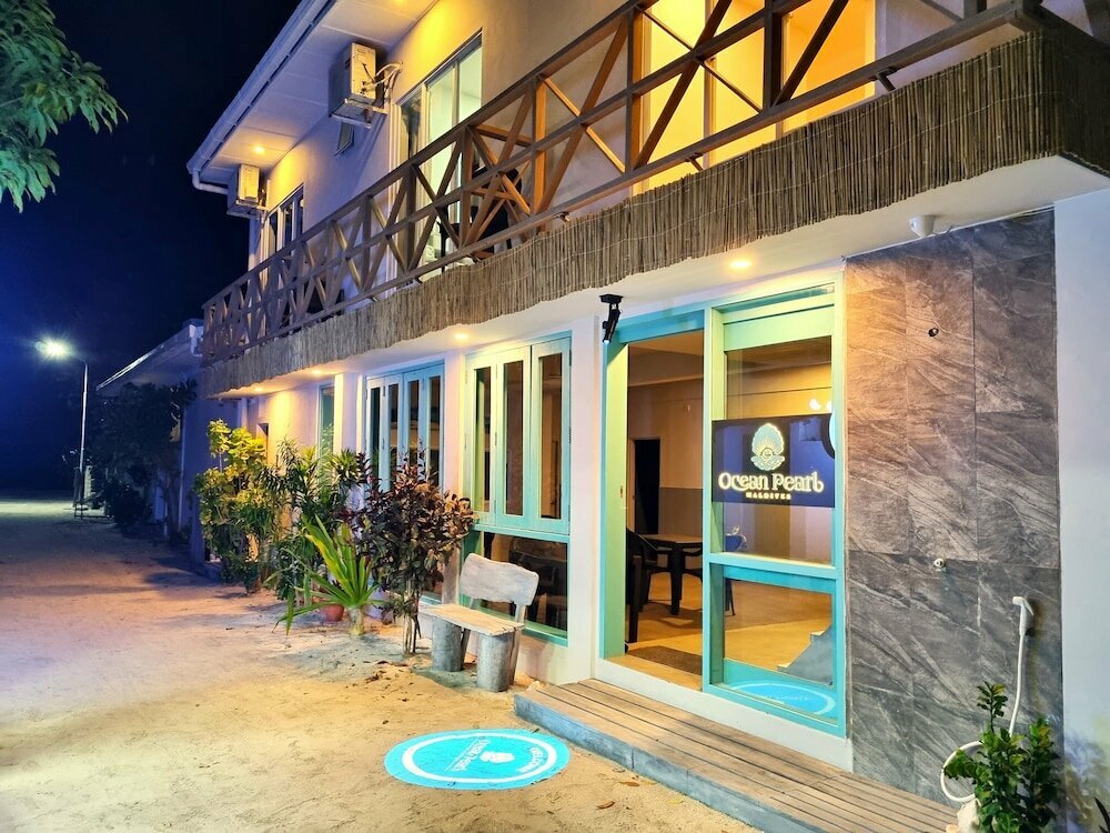 Otel Gurus Maldives at Gulhi Island, , foto