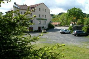 Hôtel Les Cévennes (Auvergne-Rhône-Alpes, Loire, Arrondissement de Roanne, Lentigny, Rue des Capucines), otel