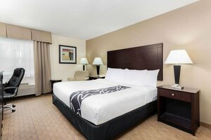 La Quinta Inn & Suites by Wyndham Frankfort (Indiana, Boone County, Lebanon), otel  Frankfort'tan