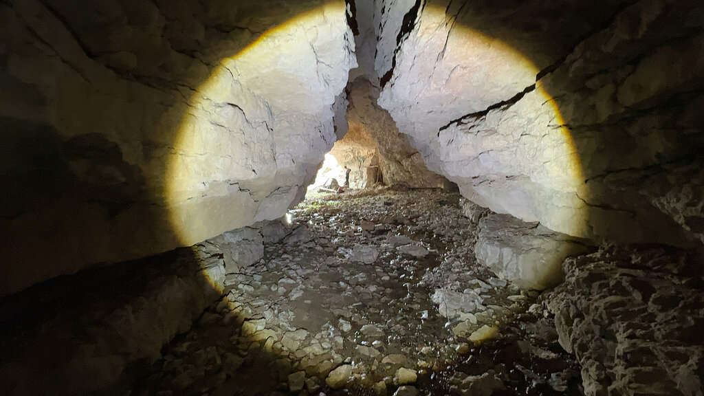 Turistik yerler Пещера Саксофон, Adıge Cumhuriyeti, foto