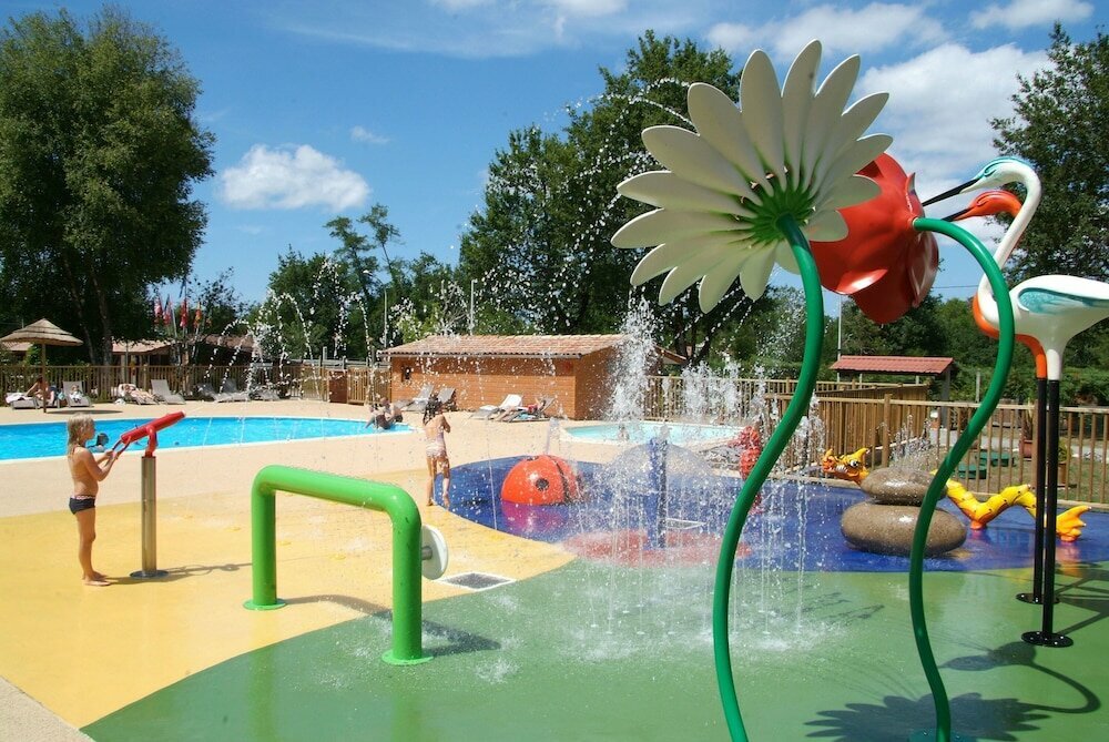Otel Les Ourmes, , foto