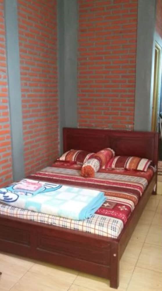 Otel Penginapan Dena, , foto