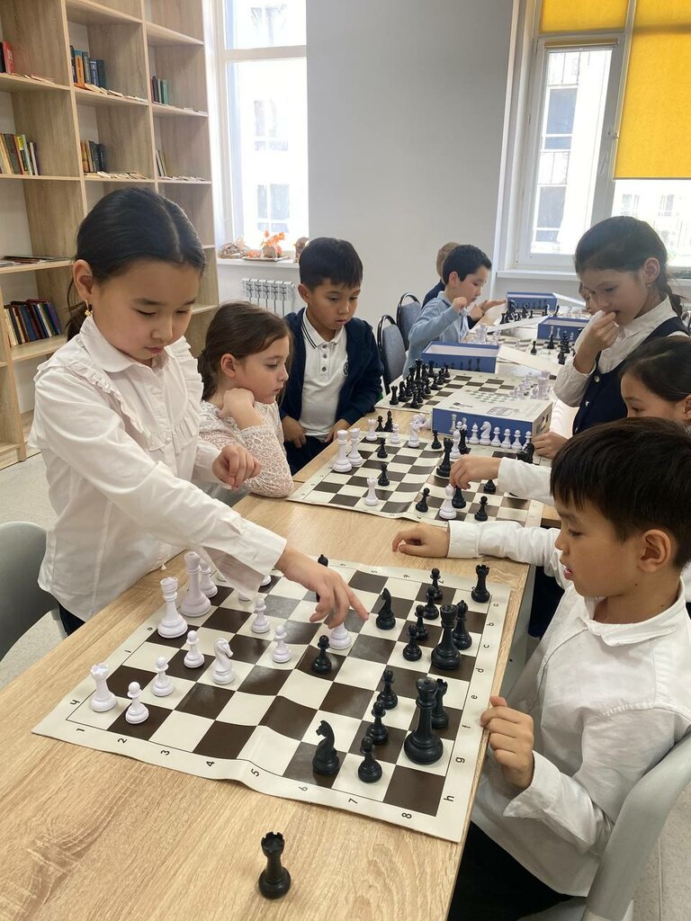 i̇lkokul Future school, Astana, foto