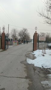 Old Slavic Cemetery (Shymkent, Nursat-3 yqsham aýdany), mezarlıklar  Çimkent'ten (Şımkent'ten)