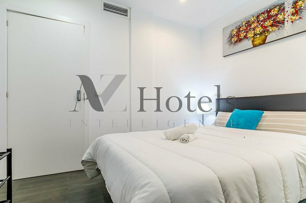 Otel Ayz Luis Cabrera-Auto check-in property, Madrid, foto