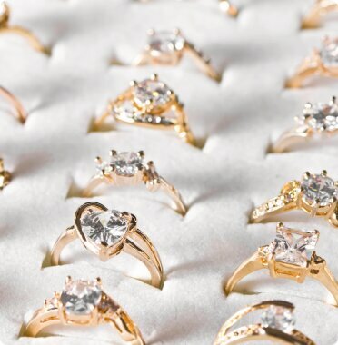 Rehincilik Анар Ломбард, Çimkent (Şımkent), foto