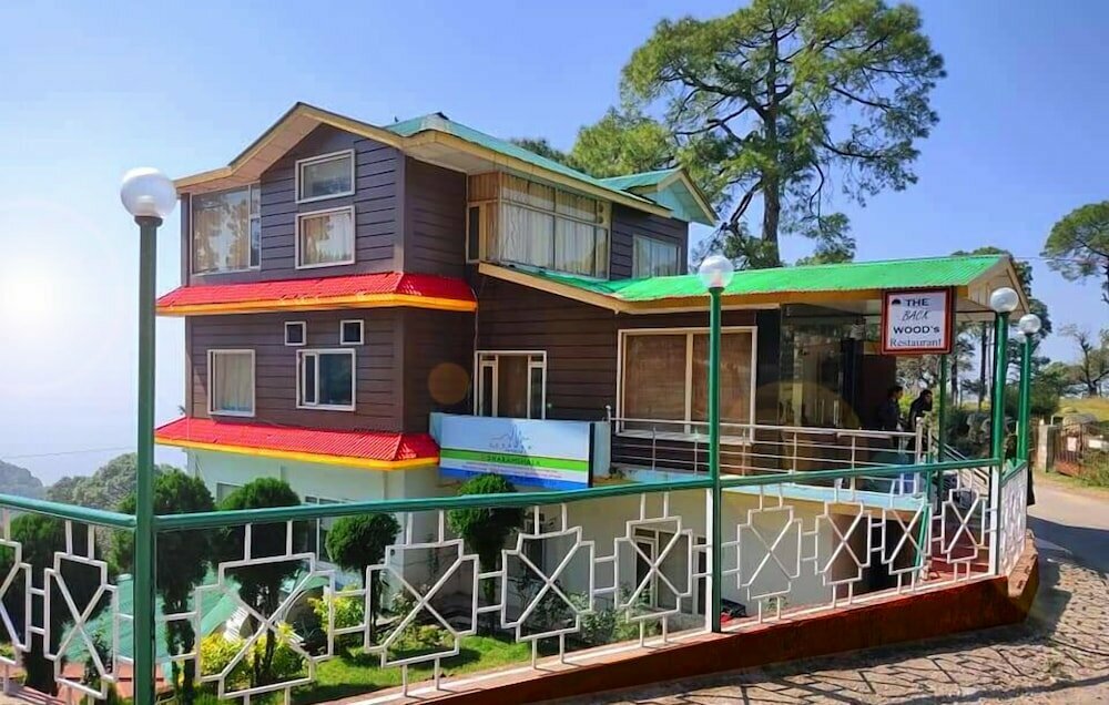 Otel Aaroham by Aamod Dharamshala, Himaçhal Pradeş, foto