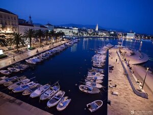 A - Luxury Spacious Studio in the Heart of Split (Split-Dalmatia County, Split), otel  Split'ten