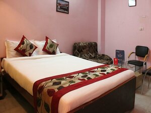 Oyo 7321 Hotel Lord Shiva (State of Bihar, Patna, Chiraiyatand Flyover), otel  Patna'dan