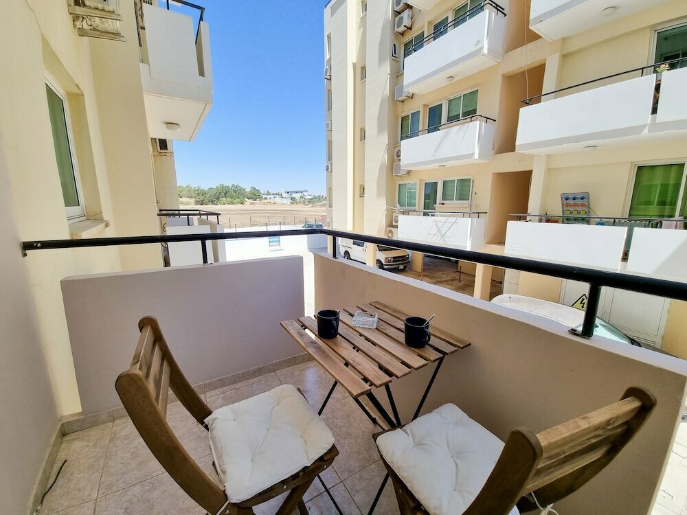 Otel Dock Holiday Pool Apartment, Larnaka, foto