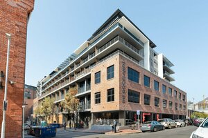 Docklands 420 (Western Cape Province, Cape Town, Southern Line), otel  Capetown'dan