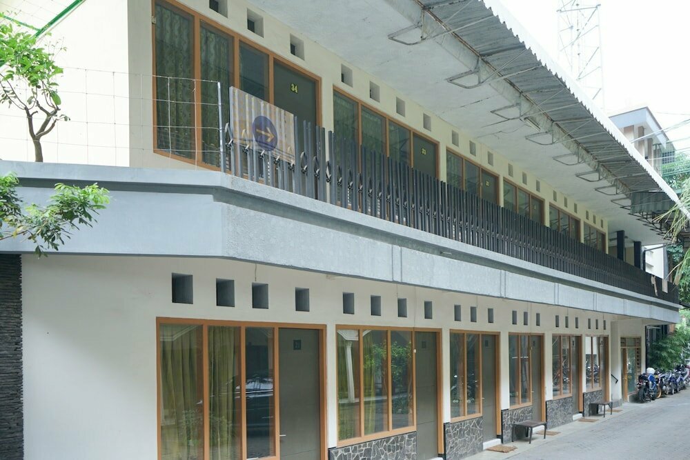 Otel Ratna Backpacker Syariah by Oyo Rooms, Probolingo, foto