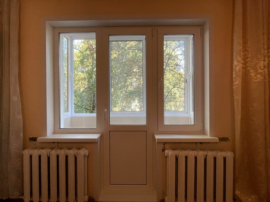 Pencere üretim, satış ve montaj firmaları Plastikovyye okna, Moskova ve Moskovskaya oblastı, foto