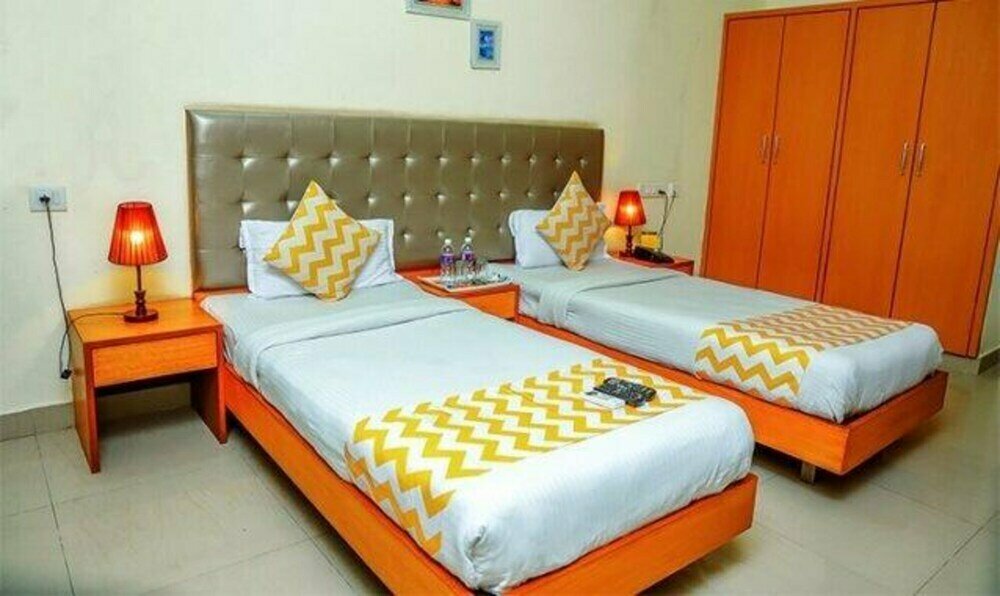 Otel Fabexpress Rk Hospitality, Haydarabat, foto
