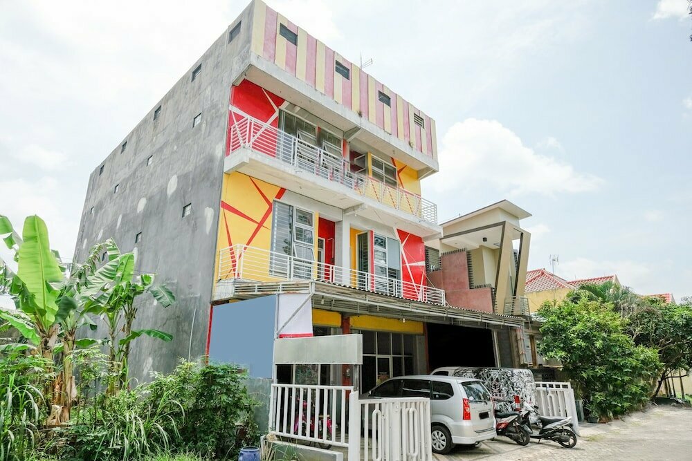 Otel Spot On 2387 Bukit Cemara Tidar Family, Malang, foto